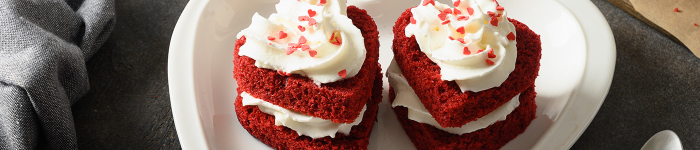 Torta Red Velvet con cioccolato bianco per S. Valentino - Venchi