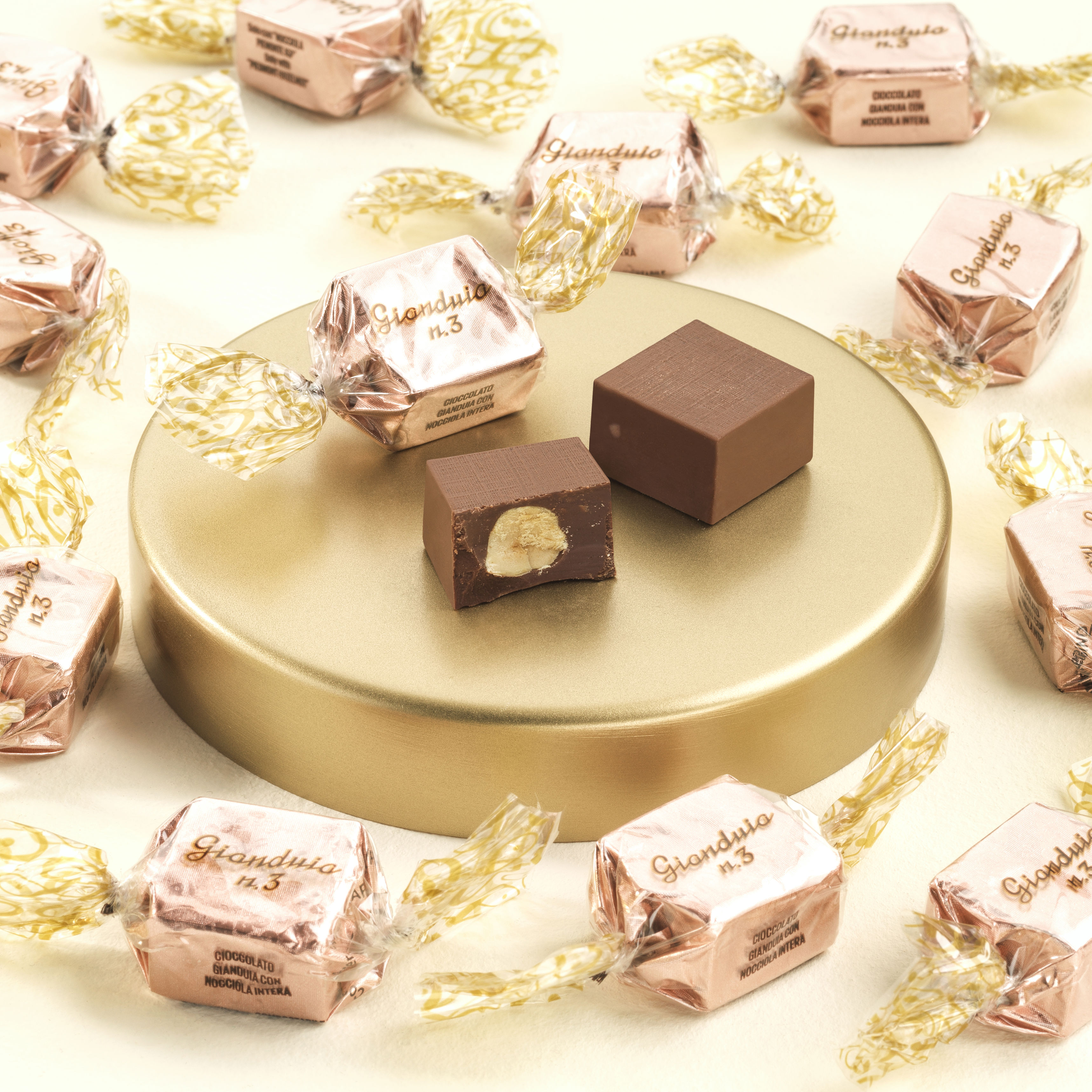 Gianduia No. 3 Hazelnut Chocolate Cubes in a 1 kg bag - Venchi