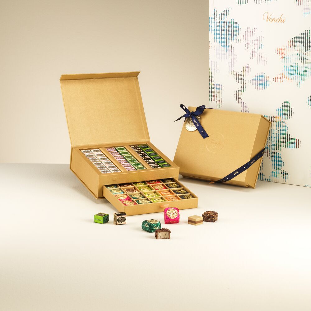 Prestige gift box with Chocoviar & Cremino chocolates 797 g - Venchi