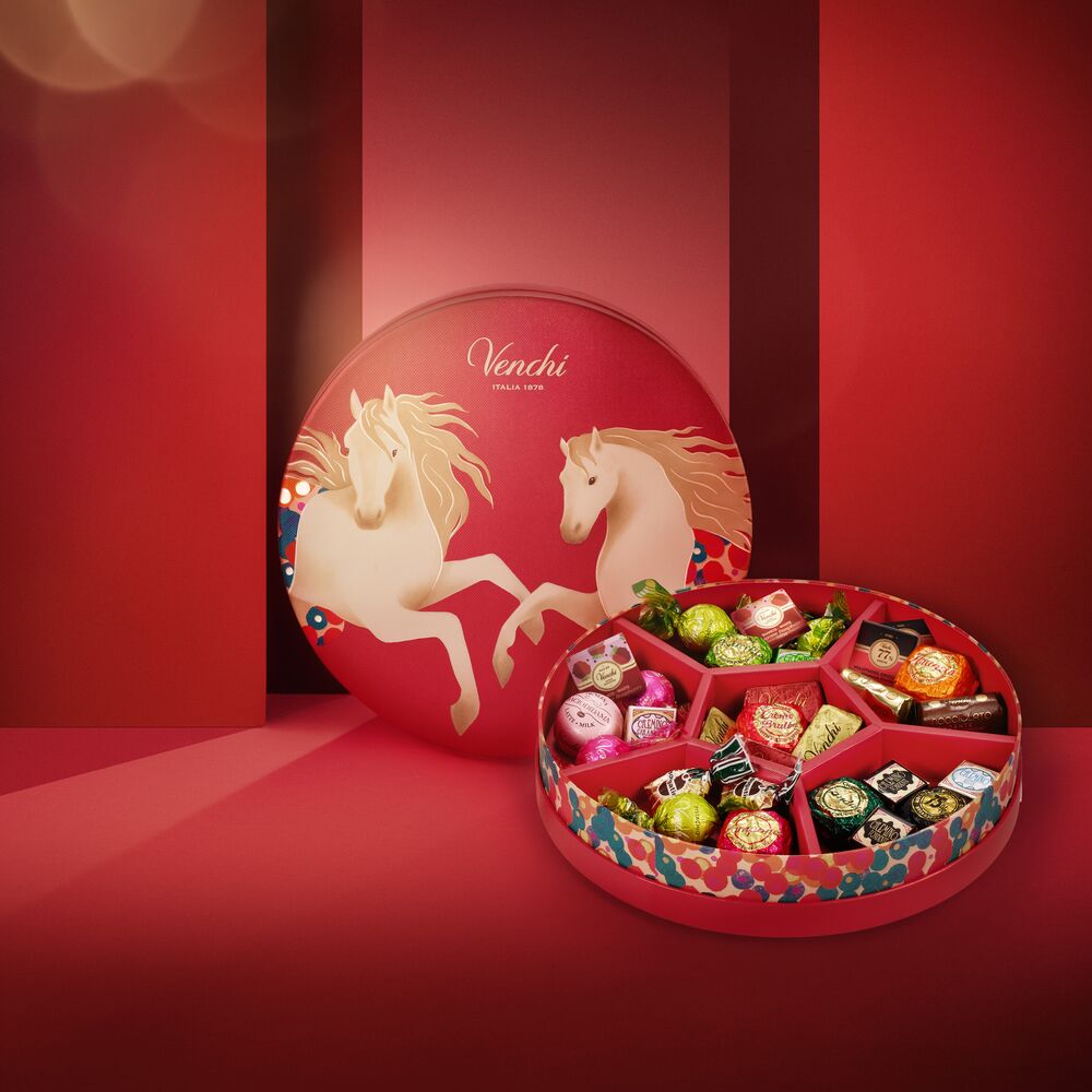 Gallop Delight Collection Medium Hamper Giftbox - Venchi