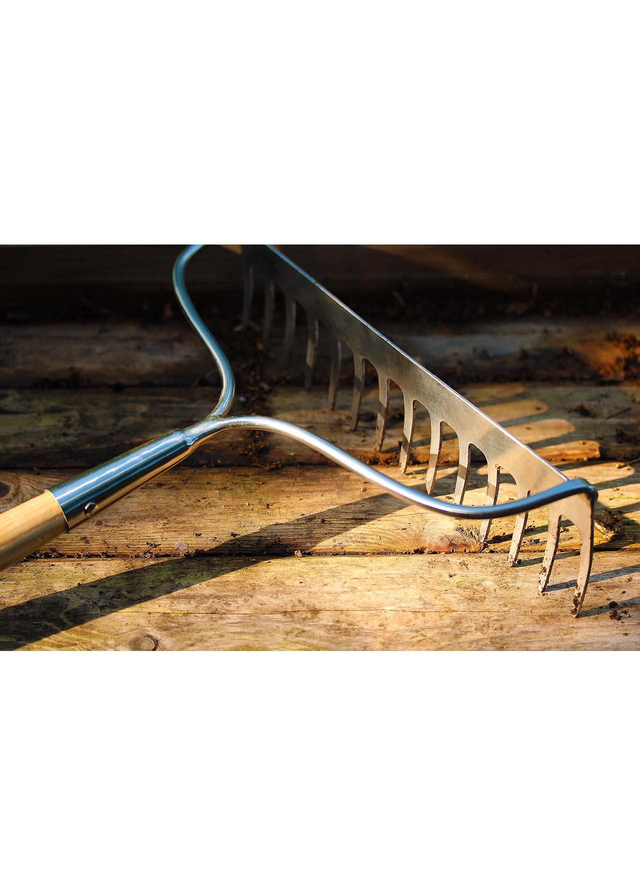 Kent & Stowe Stainless Steel Long Handled Soil Rake | Dobbies Garden ...