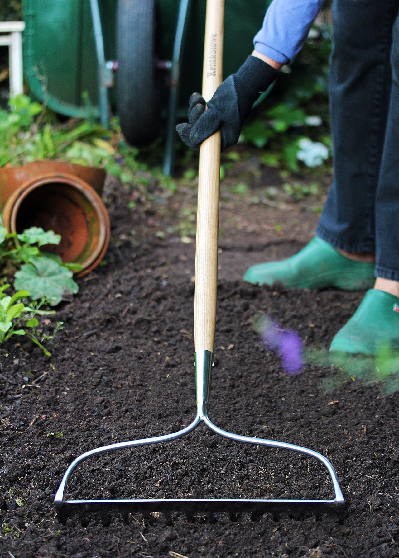 Kent & Stowe Stainless Steel Long Handled Soil Rake | Dobbies Garden ...