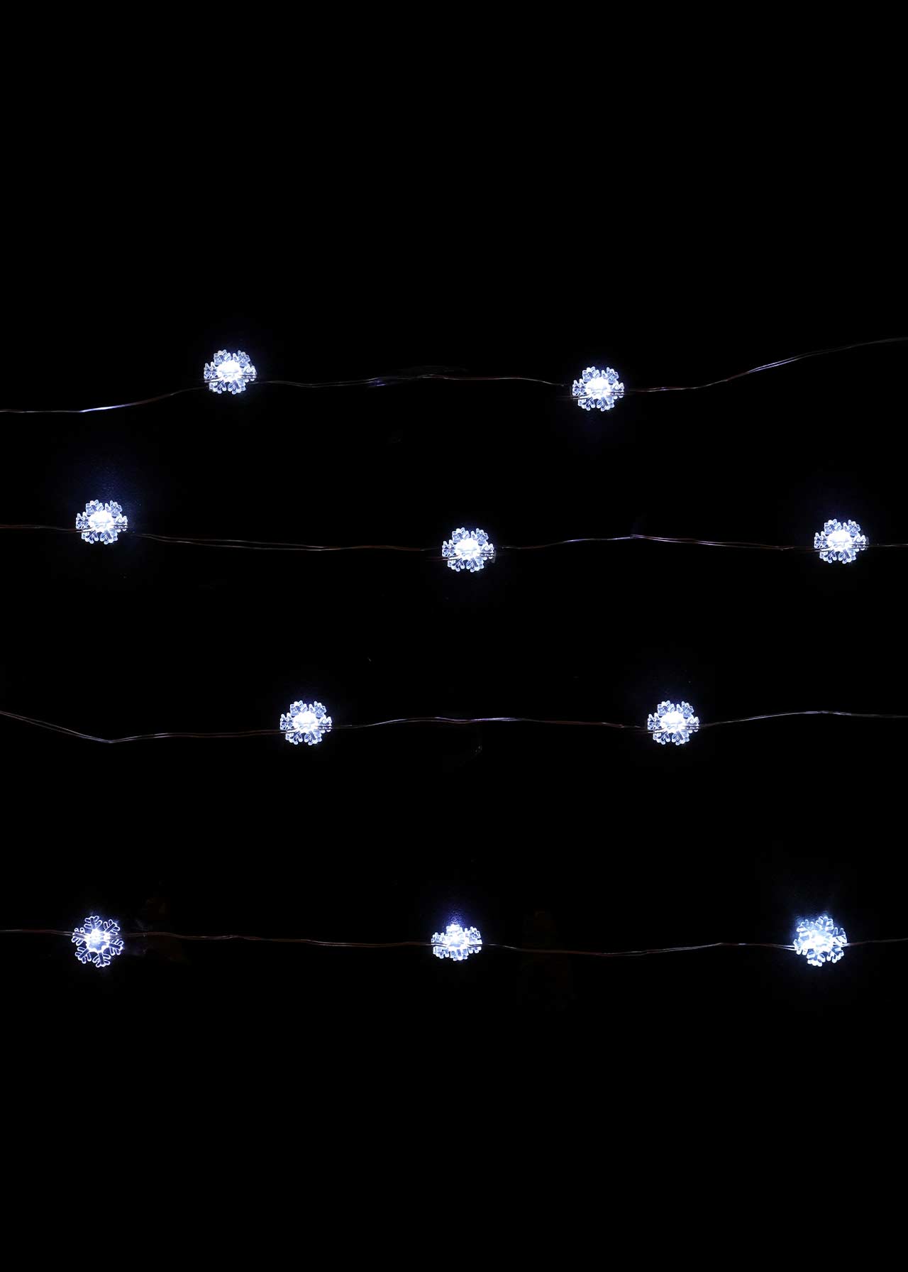40 LED Snowflake Wire Light 4m | Dobbies Garden Centres
