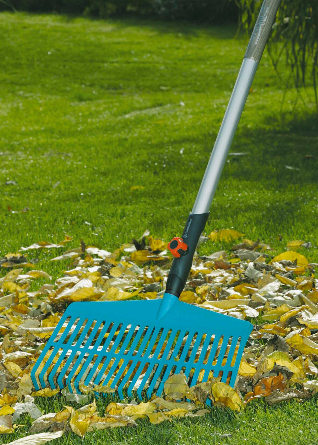 Combisystem Lawn Rake | Dobbies Garden Centres