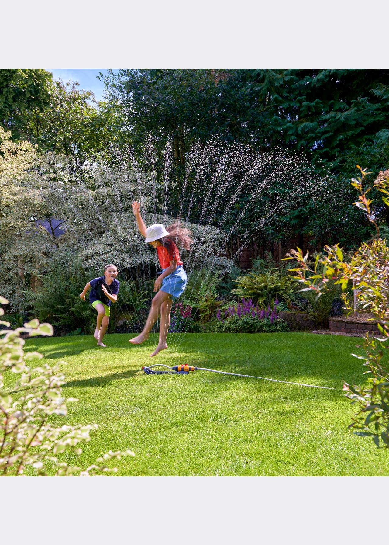 Hozelock Rectangular Sprinkler Plus 220m | Dobbies Garden Centres